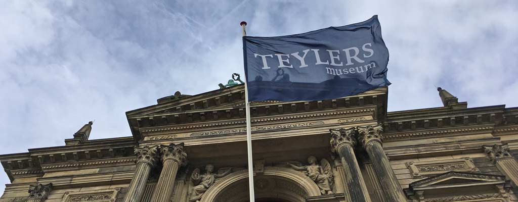Visiting the Teylers Museum with a toddler • FlipFlopGlobetrotters.com
